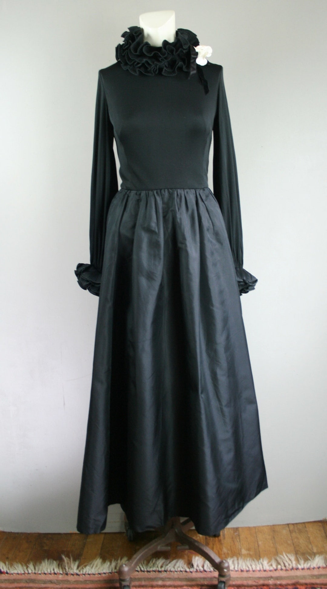 Victor Joris - Designer - Silk Jersey - Taffeta - Ruffles - Circa 1970s ...
