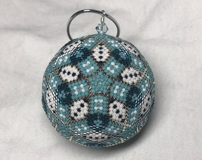 Jolly Pinwheel Poinsettia Ornament - Etsy