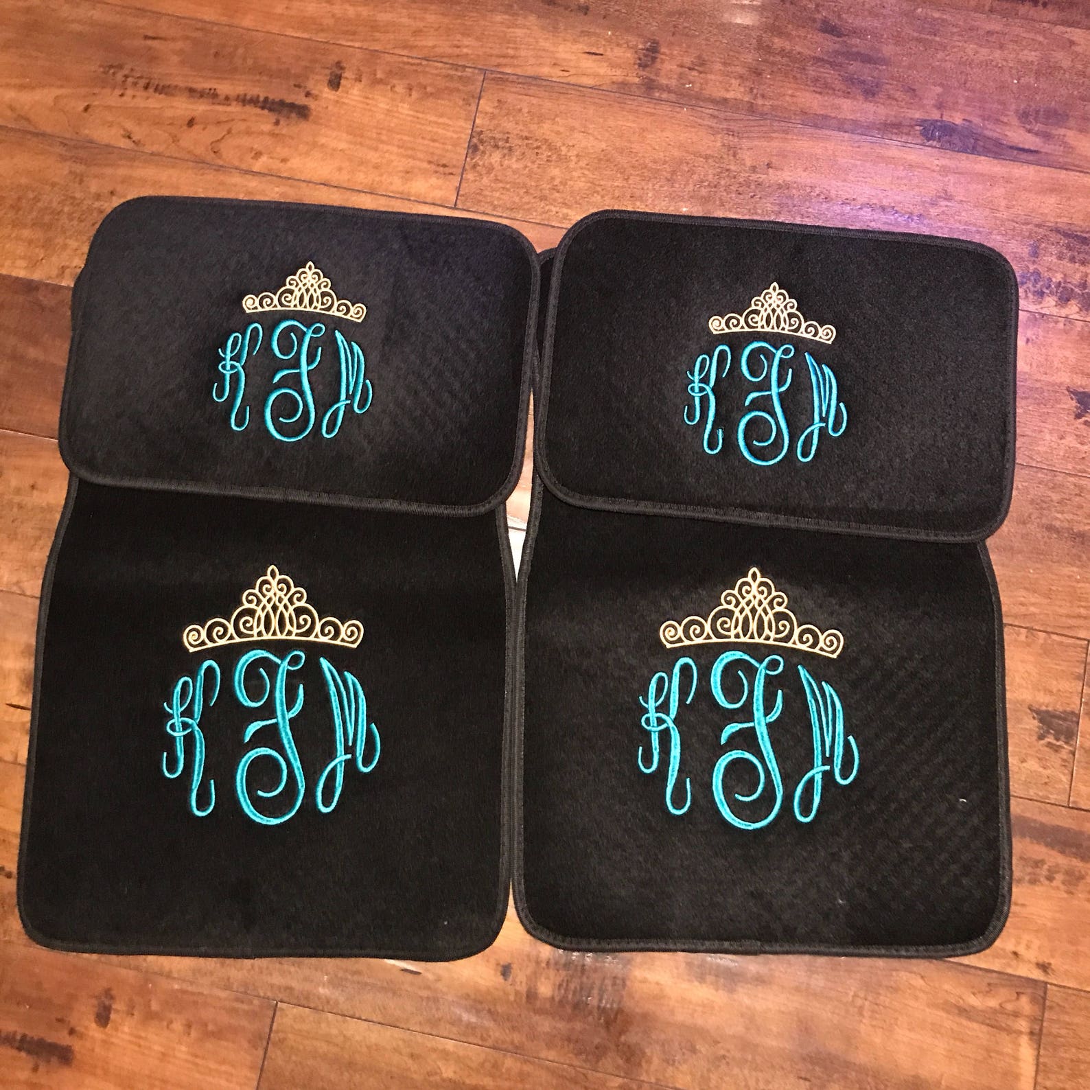 Monogrammed Car Floor Mats With Crown Set of 4 Mats New Teen | Etsy