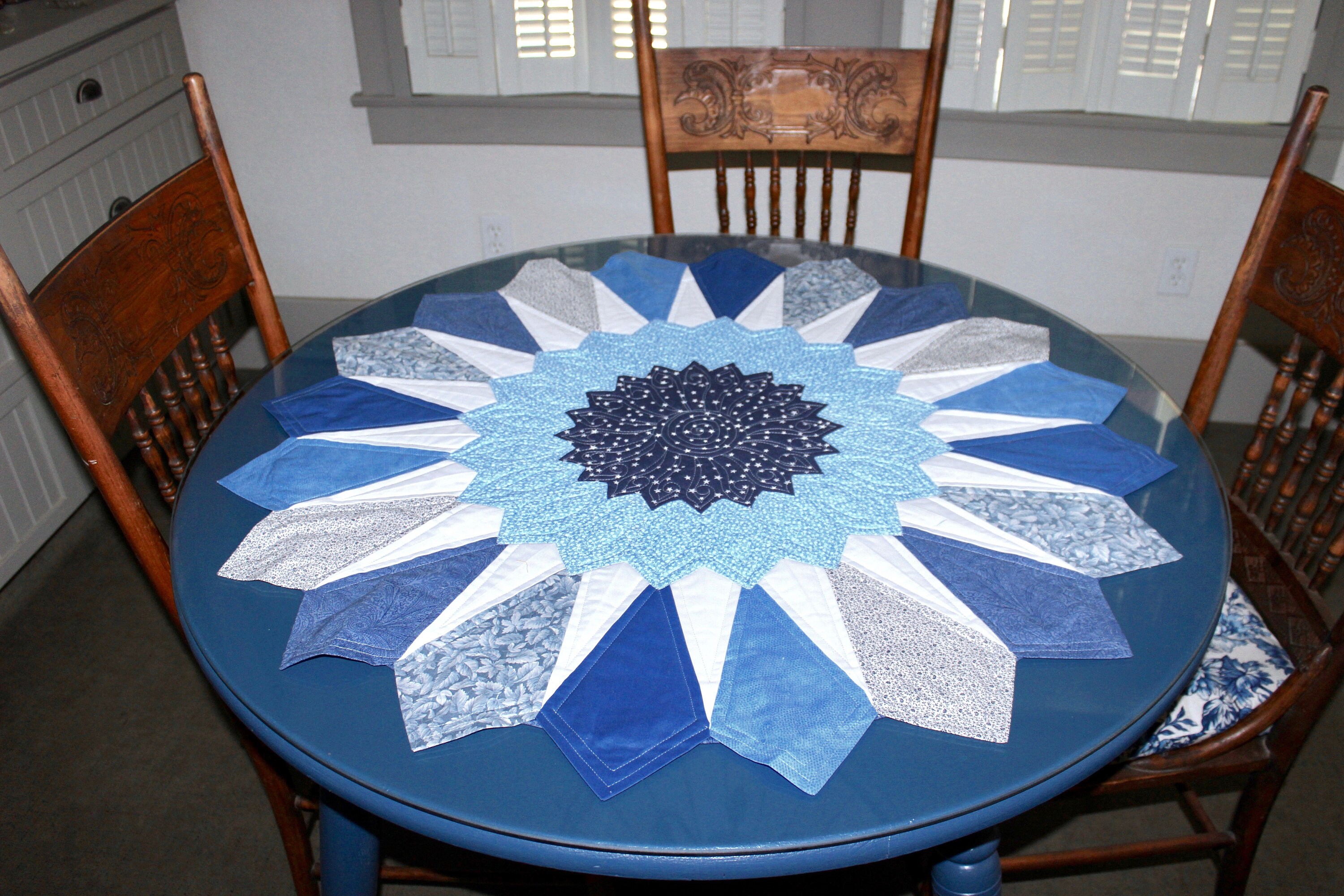Dresden Table Topper - 39 1/2 In. Diameter - PDF Pattern - Etsy