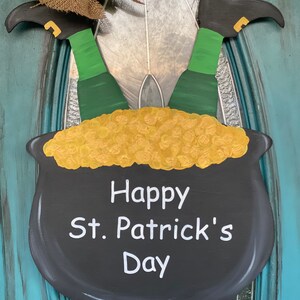 St. Patricks Day Door Hanger Pot of Gold Leprechaun Feet Happy St ...