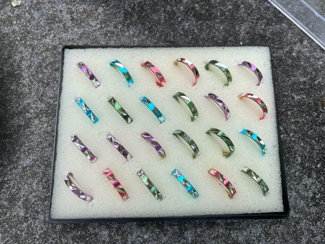 24 Vintage Aluminum Carnival Gumball Prize Rings Hong Kong Sparkle Ring ...