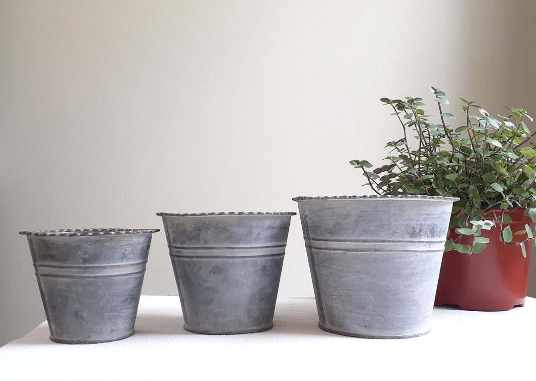 Rustic Farmhouse Planter - Etsy