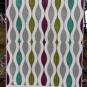 Throw Quilt " in and Out" / FREE SHIPPING - Etsy