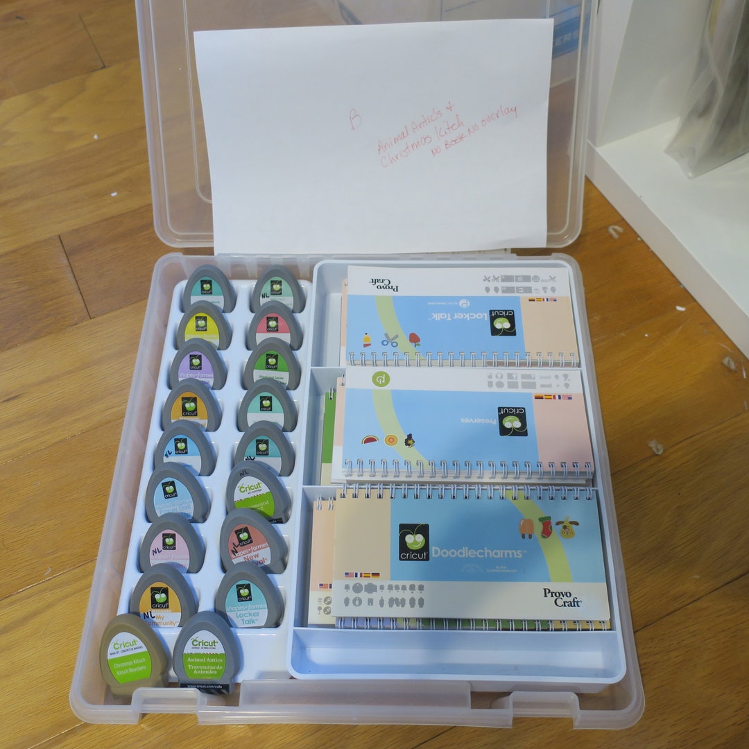 Cricut 18 Cartridge Lot Includes 5 Fonts ++many Themes - Etsy