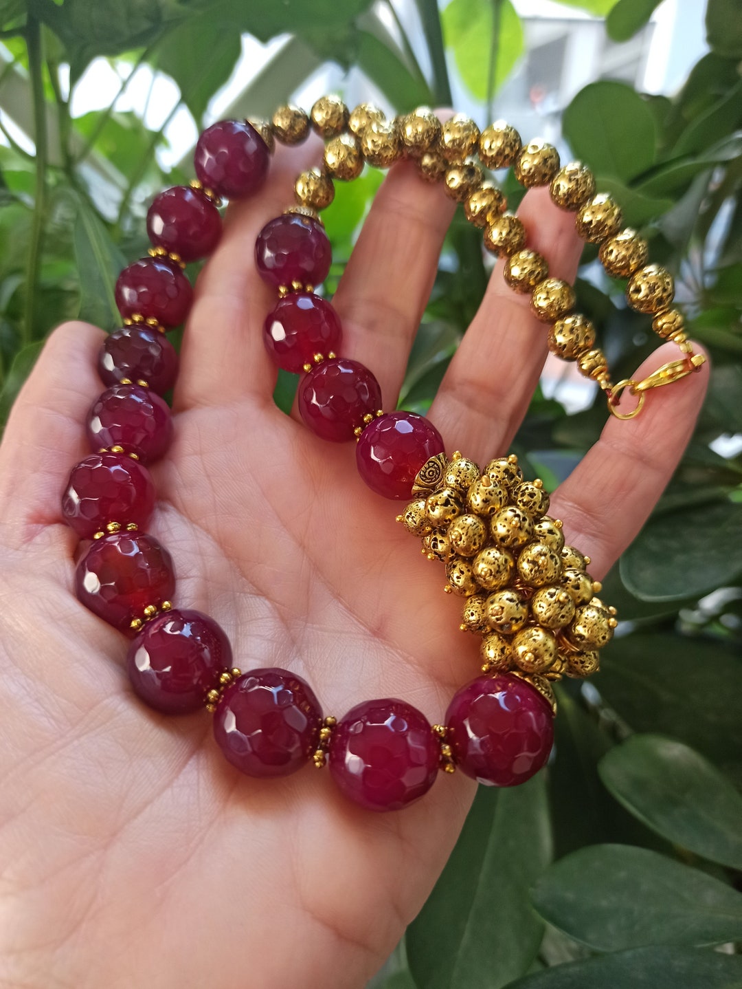 Red Gold Bold Necklace Burgundy Ruby Faced Agates Gold Plated Lava ...