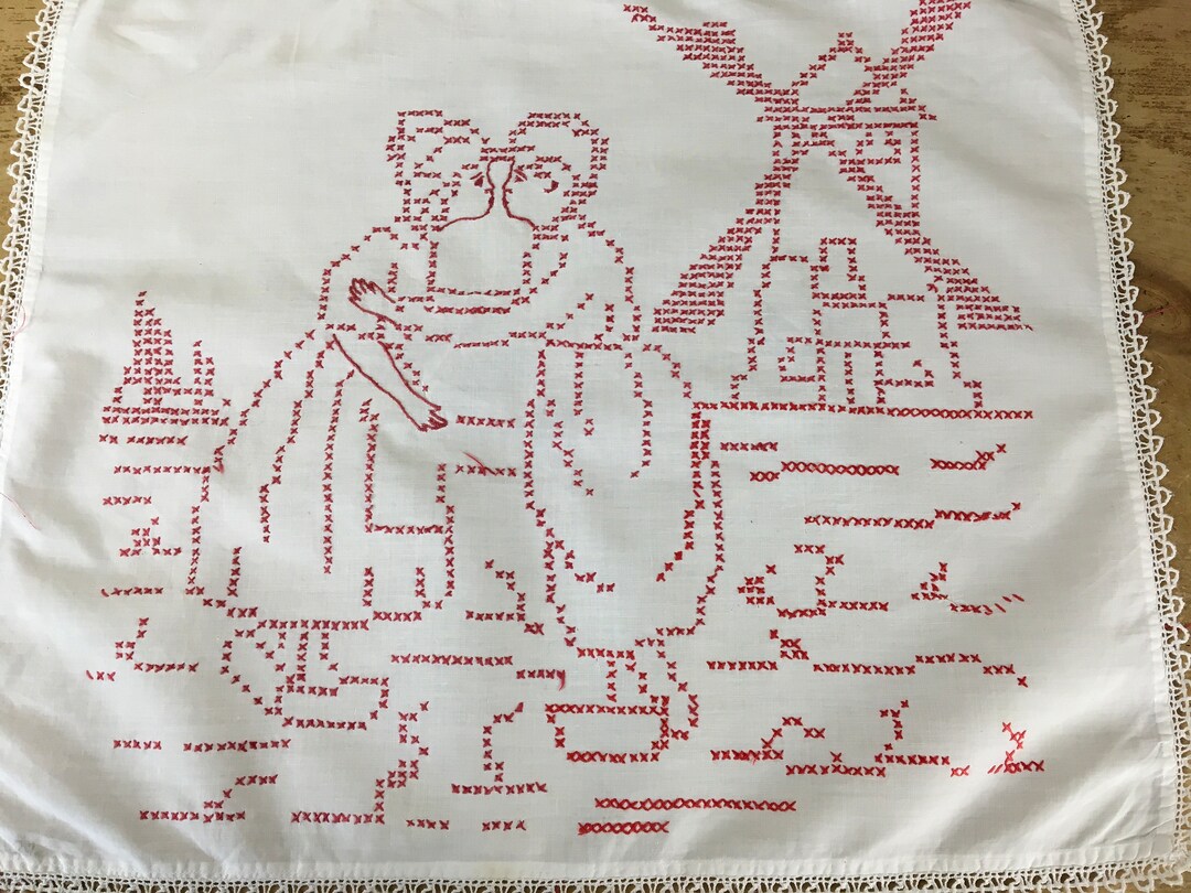 Vintage Embroidered Kissing Couple Fabric Piece Ideal for Cushion Front ...