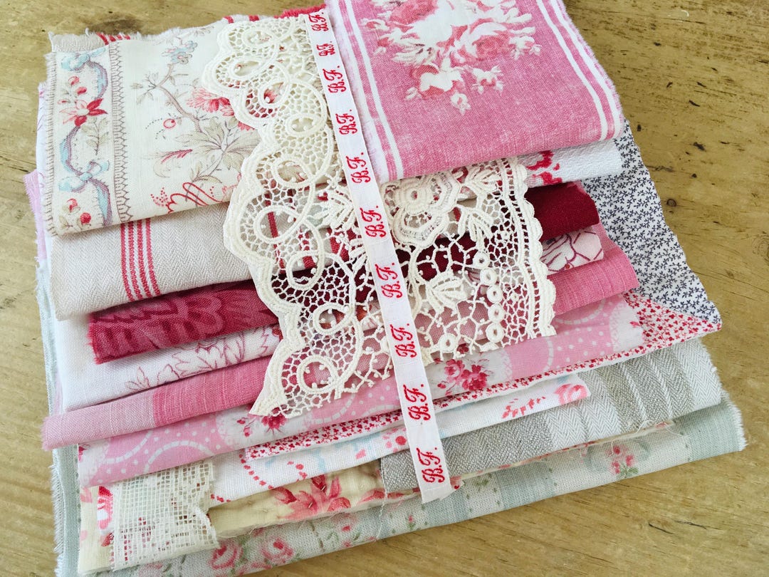 Vintage Quilt and Fabric Pieces, Scrap Pack for Incorporating Into Art ...
