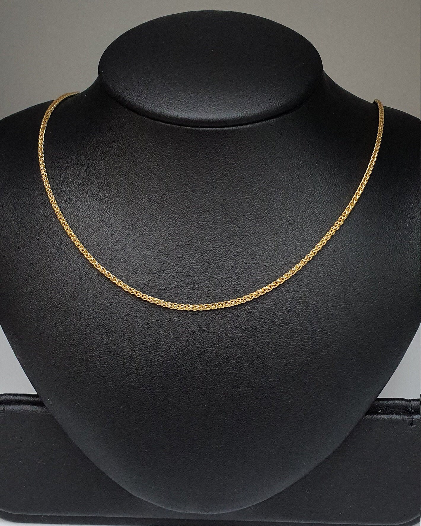 18K Yellow Gold Ladies Fancy Chain Necklace 18 Inches Long Hallmarked ...