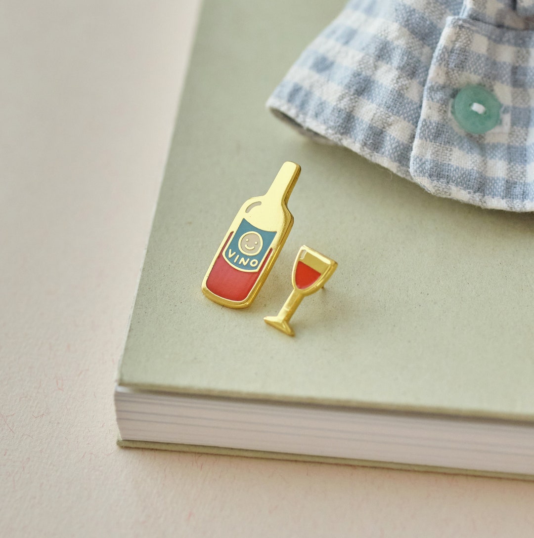 Red Wine and Glass Pin Badge, Vino Lover Gift, Hard Enamel Lapel Pin - Etsy