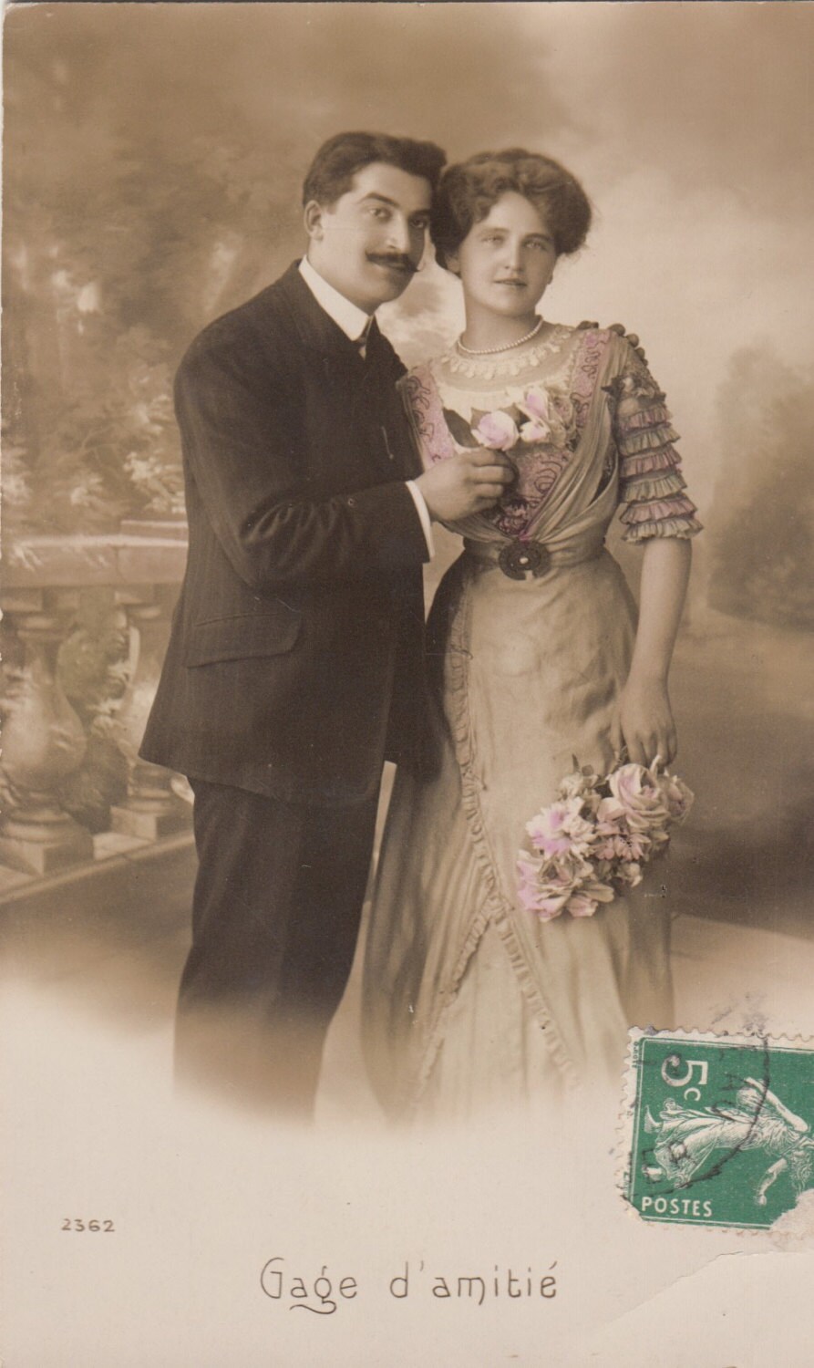 Vintage Romantic French lovers postcard . Couple Love card . | Etsy