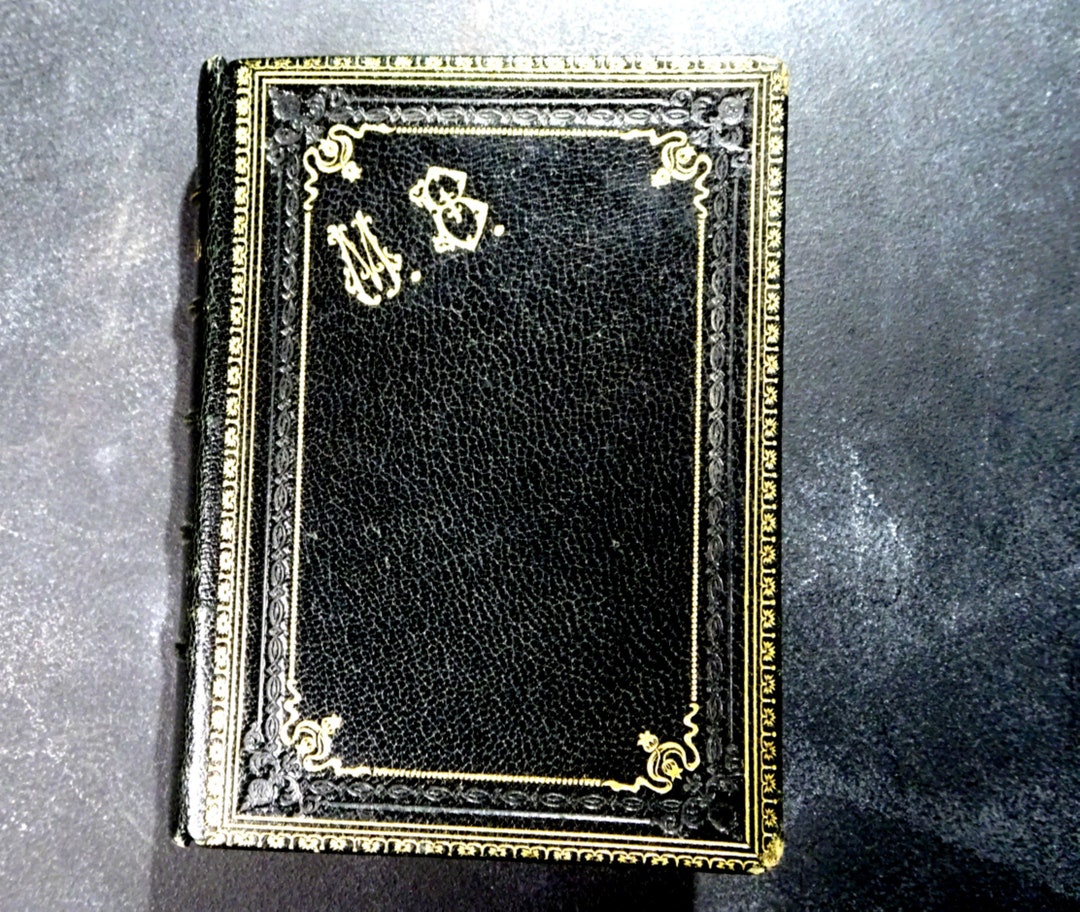 Antique 1908 French Roman Missal of the Evangelists. Catholic Missal ...