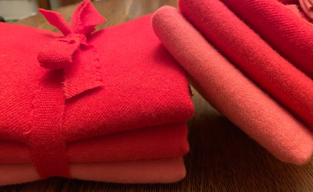 BRIGHT RED 3/8th or 3/4 Yard Gradated Bundles. 100% Wool Hand-dyed ...