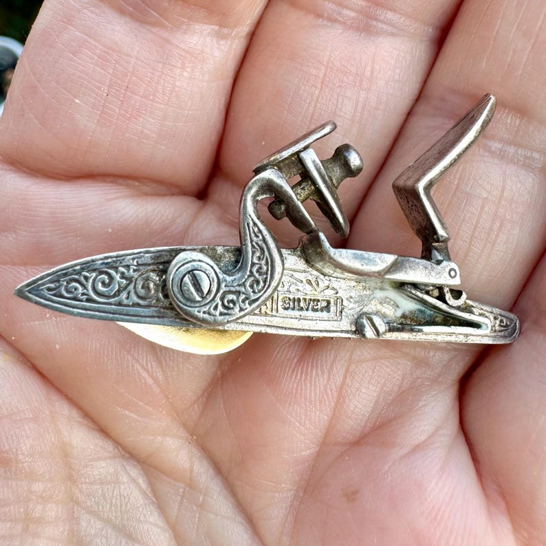 Sterling Silver Flintlock Novelty Tie Bar Clip. Ornate Pattern Finish ...