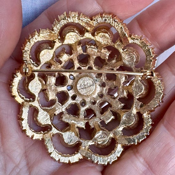 Large Signed SPHINX Brooch. Gold Tone Open Work Set w… - Gem