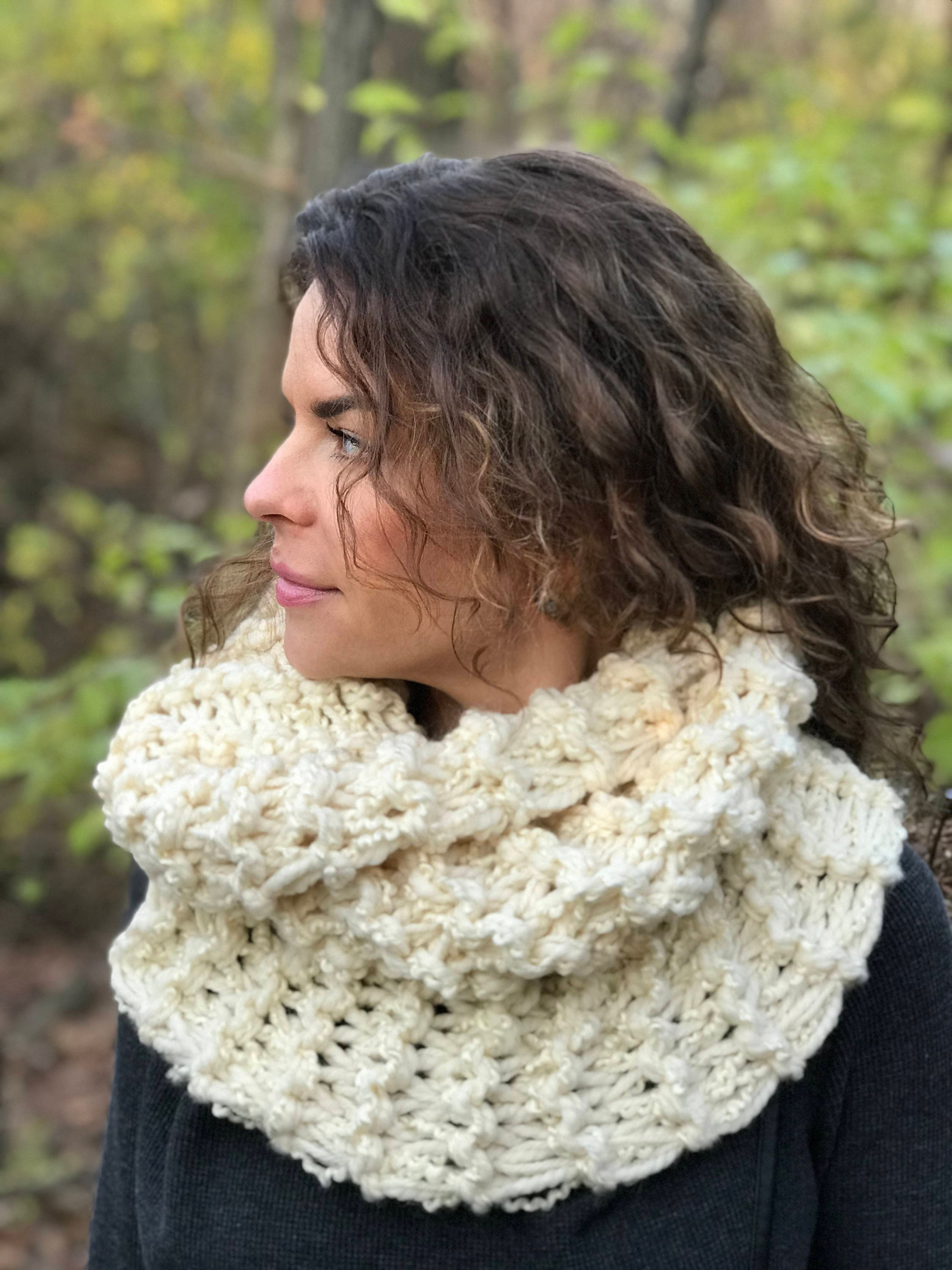 SHIPS TODAY Outlander Cowl Chunky Circular Cowl in Cream | Etsy