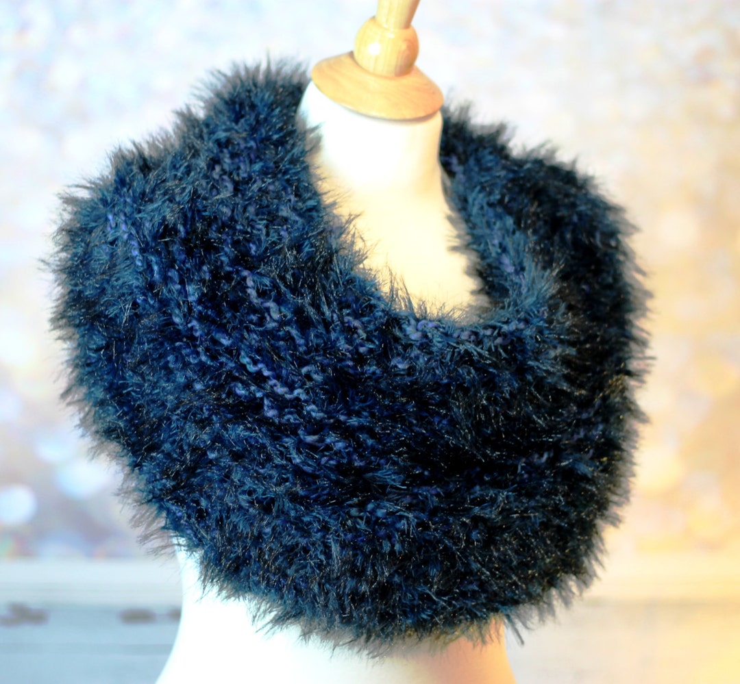 Outlander Fur Cowl, Shoulder Cape, Hand Knitted Claire's Oversized Faux ...
