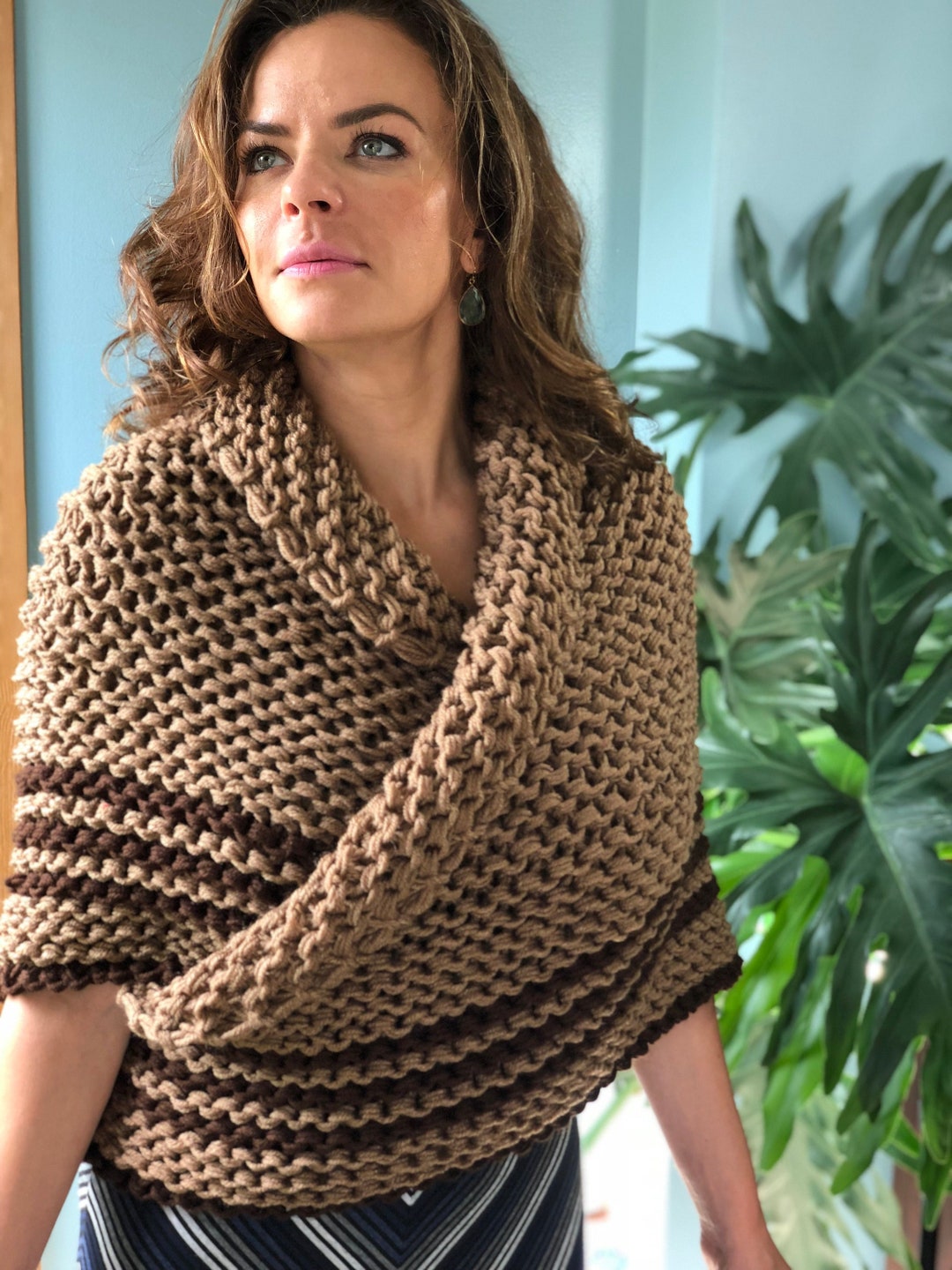 Outlander Inspired Shawl, Triangle Wrap, Chunky Knit Scarf, Shoulder ...