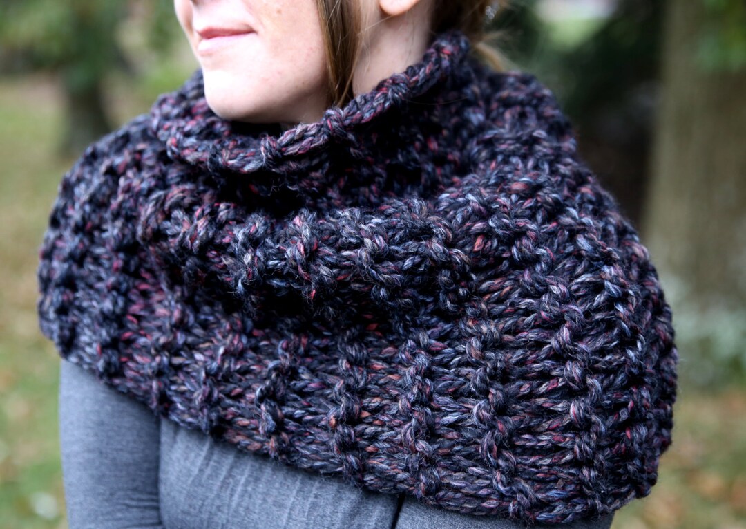 Outlander Cowl Shoulder Cape in Black Stone Chunky Infinity - Etsy