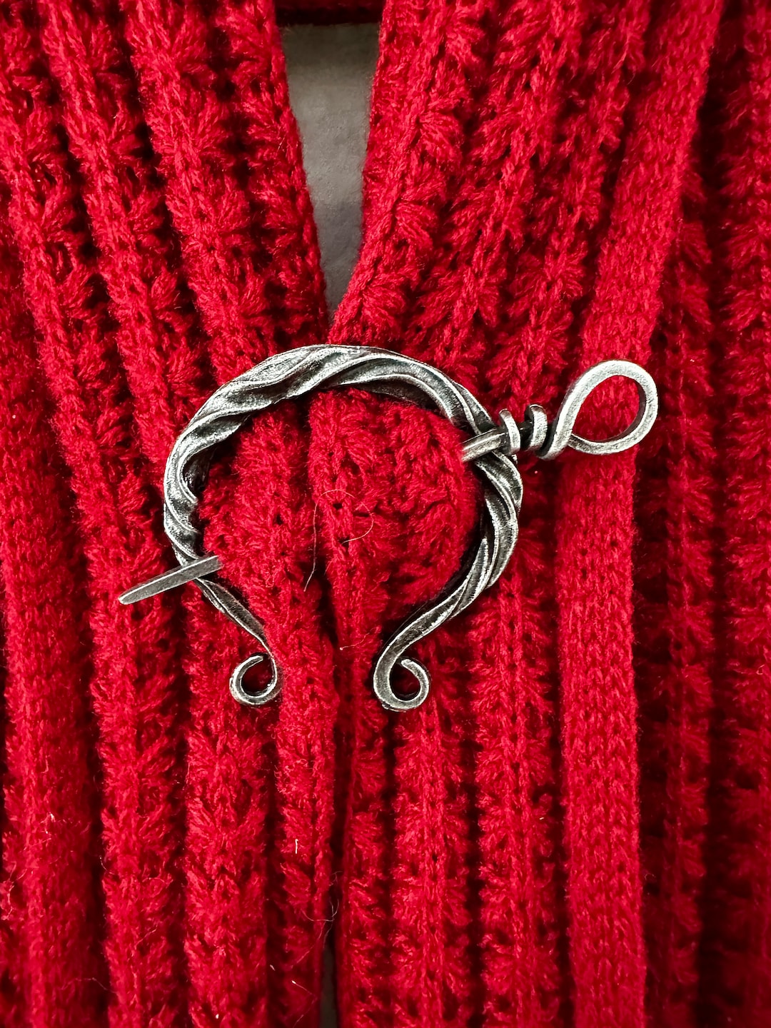 Highlands Medieval Shawl Pin, Metal Bronze or Silver Tone Pin With a ...