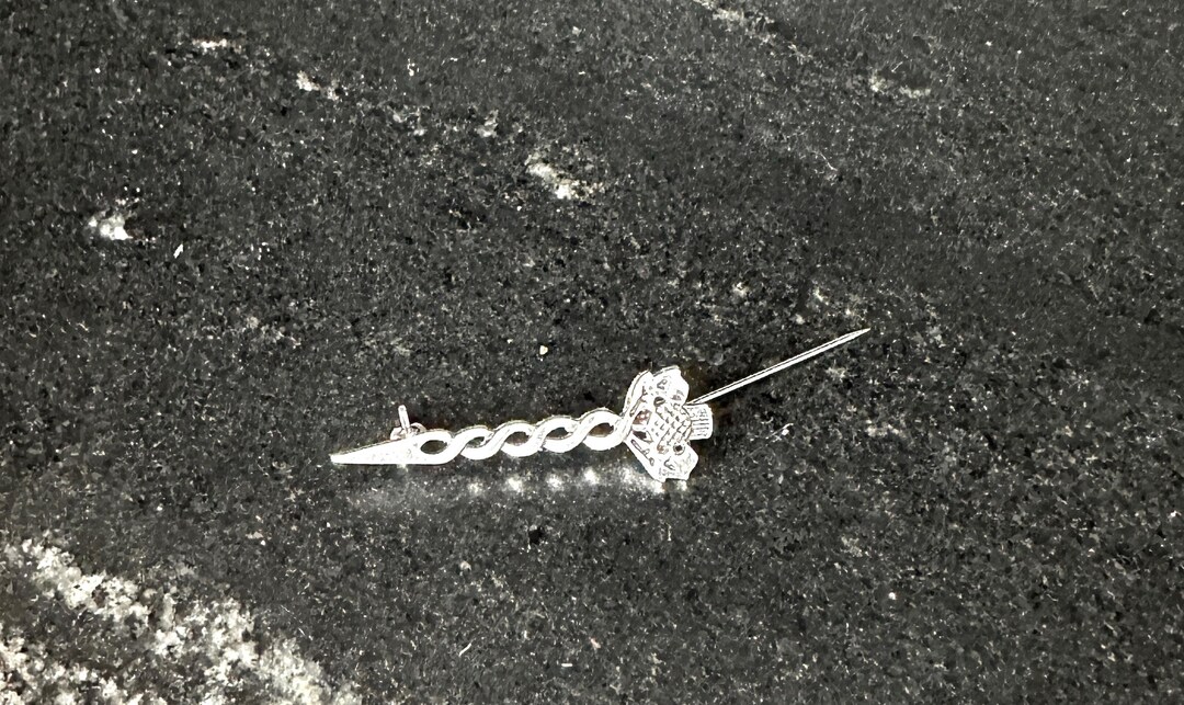 Highlands Medieval Shawl Pin, Metal Bronze or Silver Tone Pin With a ...