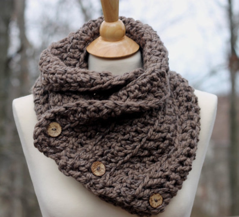 Scarf With Buttons for Women CROCHET PATTERN BEGINNER | Etsy