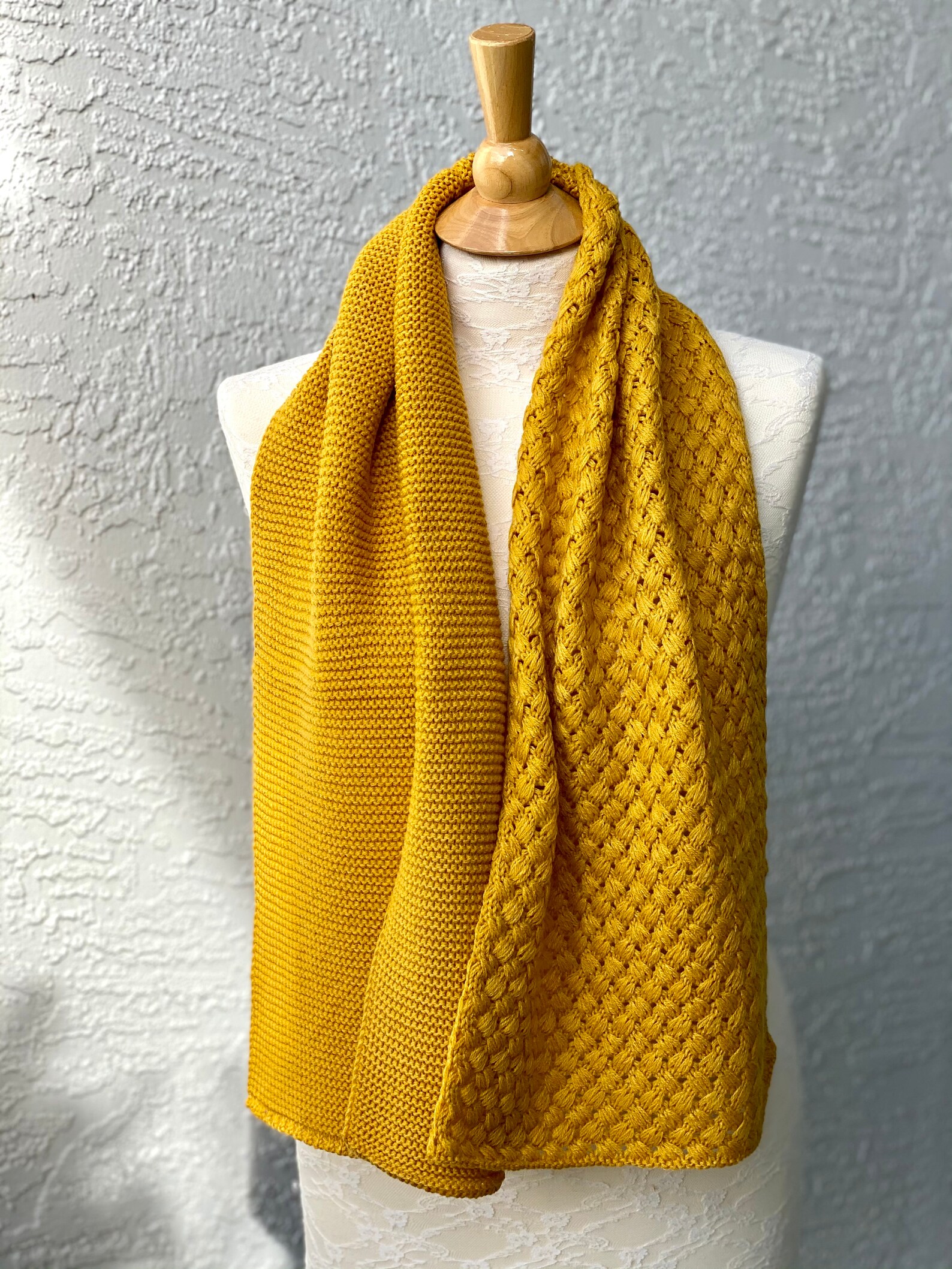 SHIPS TODAY Highlands Scarf, Outlander Shawl, Scarf With Pin, Knitted ...