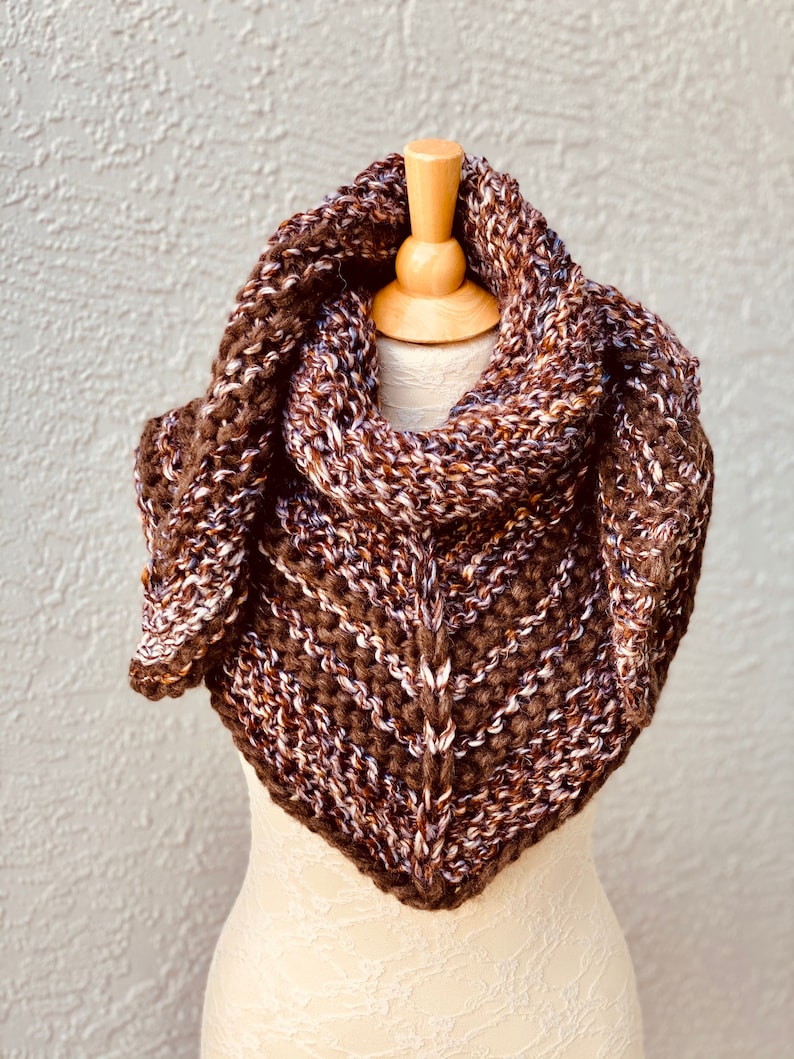 Outlander Shawl, Triangle Sweater Wrap for Women, Chunky Hand Knitted ...