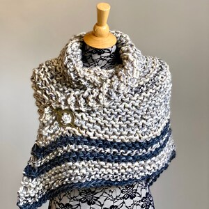 Outlander Shawl, Triangle Wrap, Hand Knit Scarf, Shoulder Warmer ...