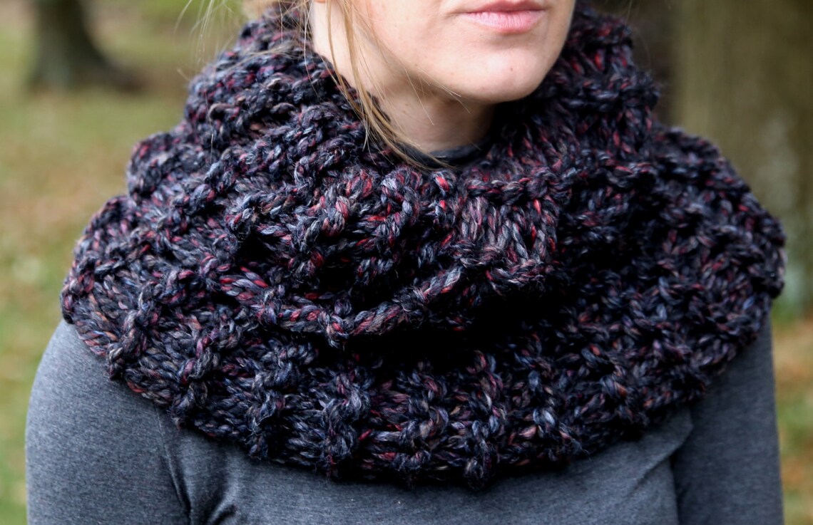 Outlander Cowl Shoulder Cape in Black Stone Chunky Infinity - Etsy
