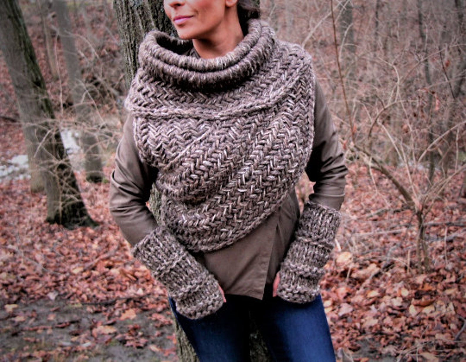 Post Apocalyptic Huntress Cowl for Women, Archer Vest, Shawl in Light ...