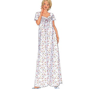 Butterick Sewing Pattern B6838 Misses'/misses' Petite Nightgown - Etsy
