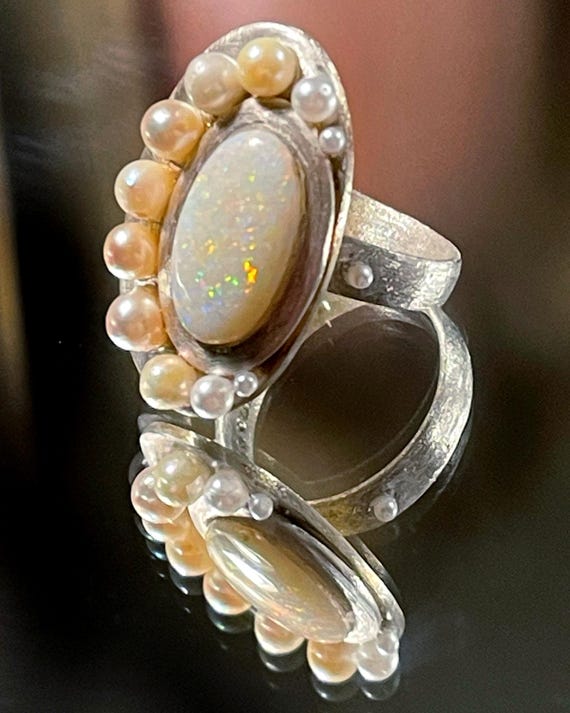 Modernist Australian opal ring in sterling silver wit… - Gem