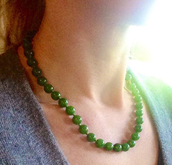 14k translucent green Jade necklace - Gem