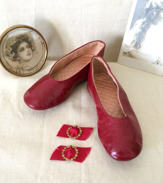 Vintage Edwardian Girl's Slippers~Christmas Red Fancy… - Gem