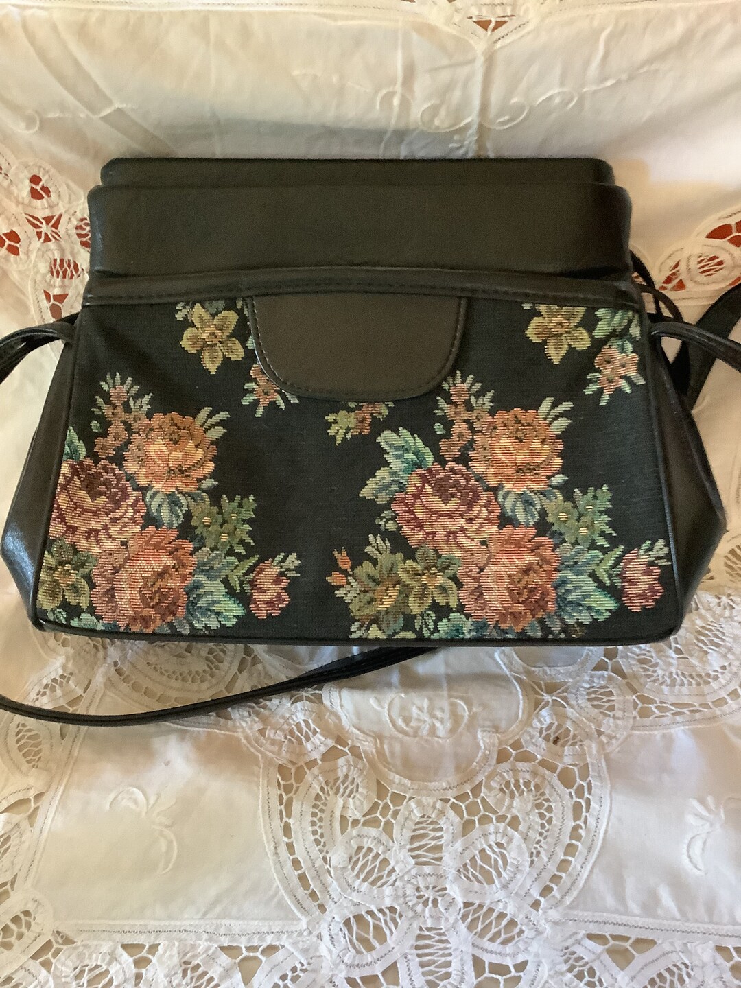 Vintage 70’s Vinyl and Embroidered Purses,tapestry and Plastic Vinyl ...