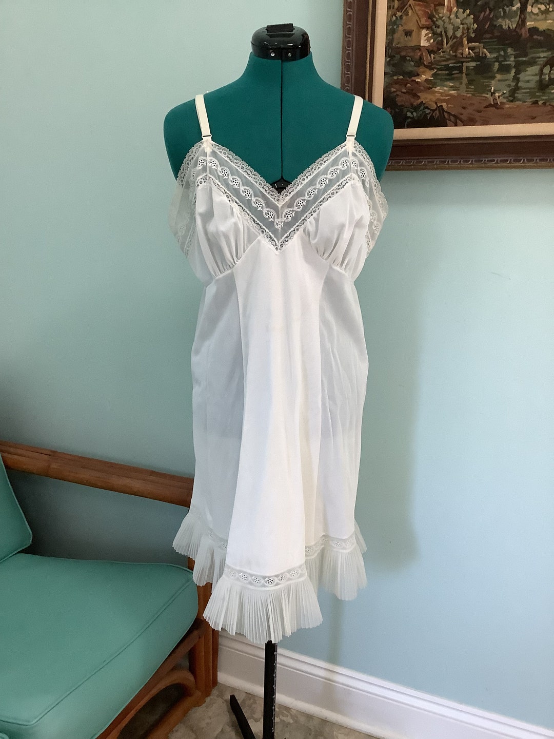 70’s Lingerie,women’s Under Garments,slips,size M,60’s Lingerie, - Etsy