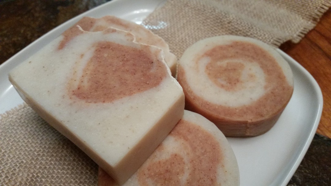 Pet Shampoo / All Natural / Pet Poo / Out Door Soap / Bug Repellant ...