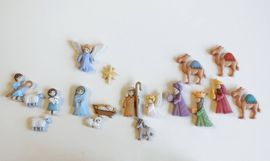 18 Piece Nativity Button Set~ Holy Family ~ Jesus ~ Kings ~ Shepherds ...