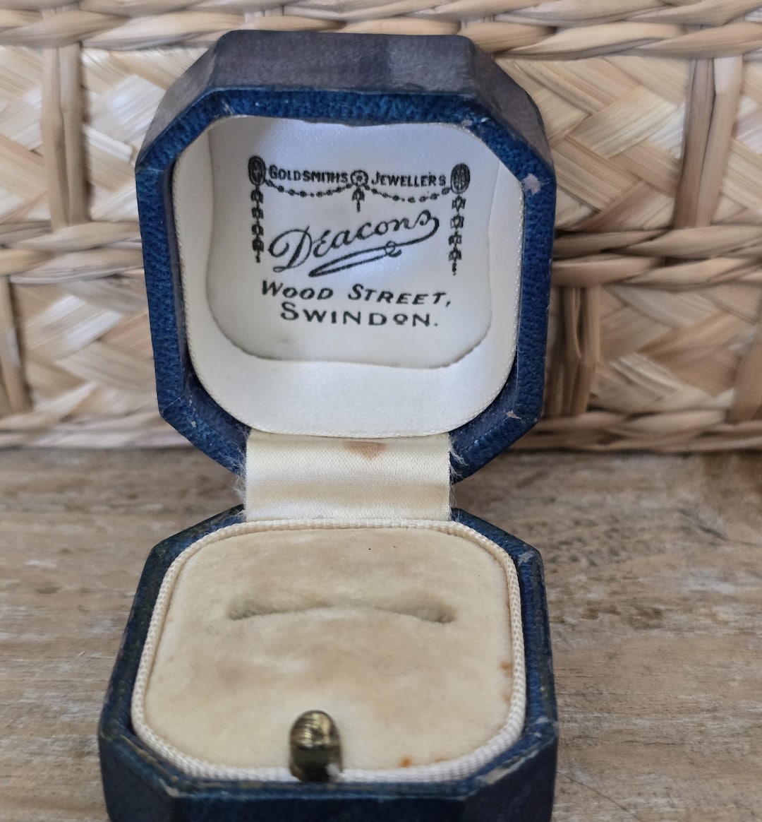 Vintage Antique Presentation Ring Box for Engagement Ring - Etsy