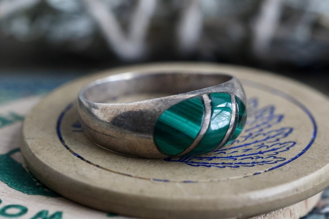 Vintage Zuni Malachite Elevated Arched Inlay Ring Sterling Silver ...