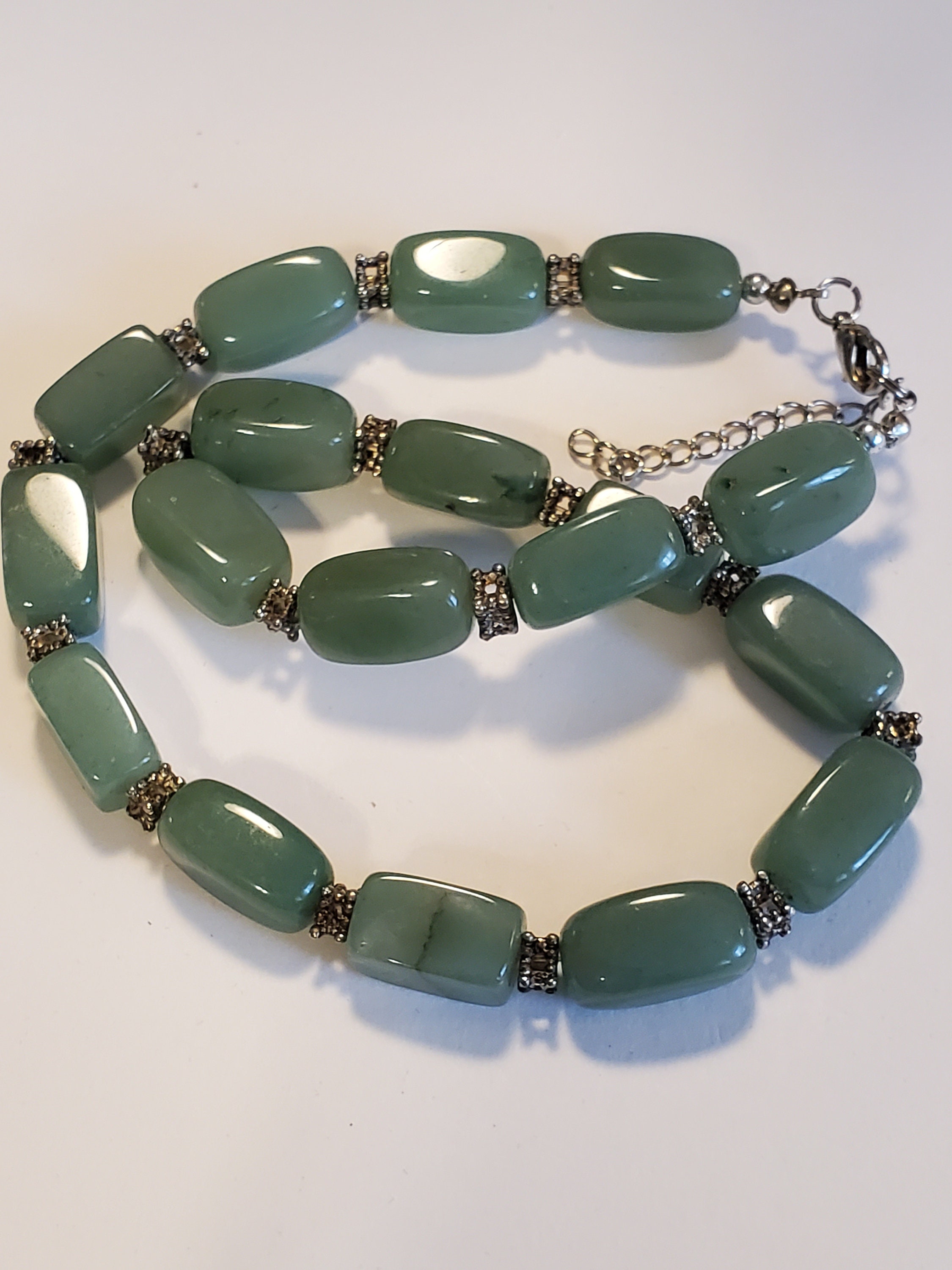 Jade Gemstone Tumbler Beads Silver Tone Choker Necklace - Etsy.de