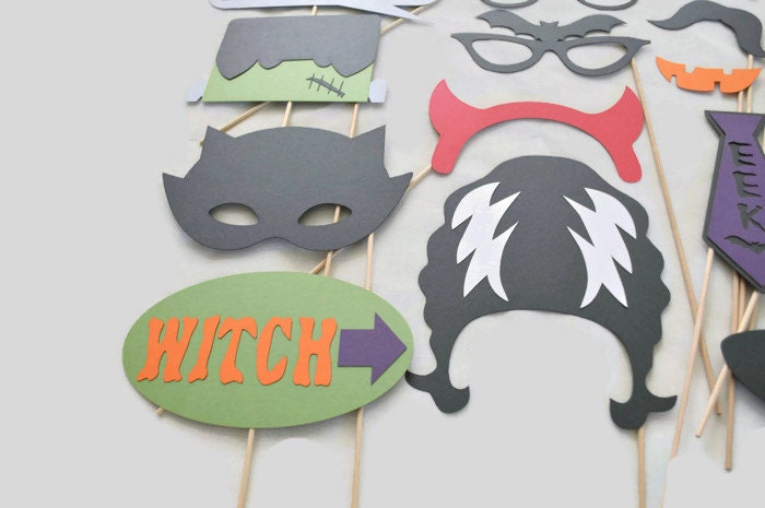 Halloween Photo Booth Props - 16 Piece Set - Halloween Party ...