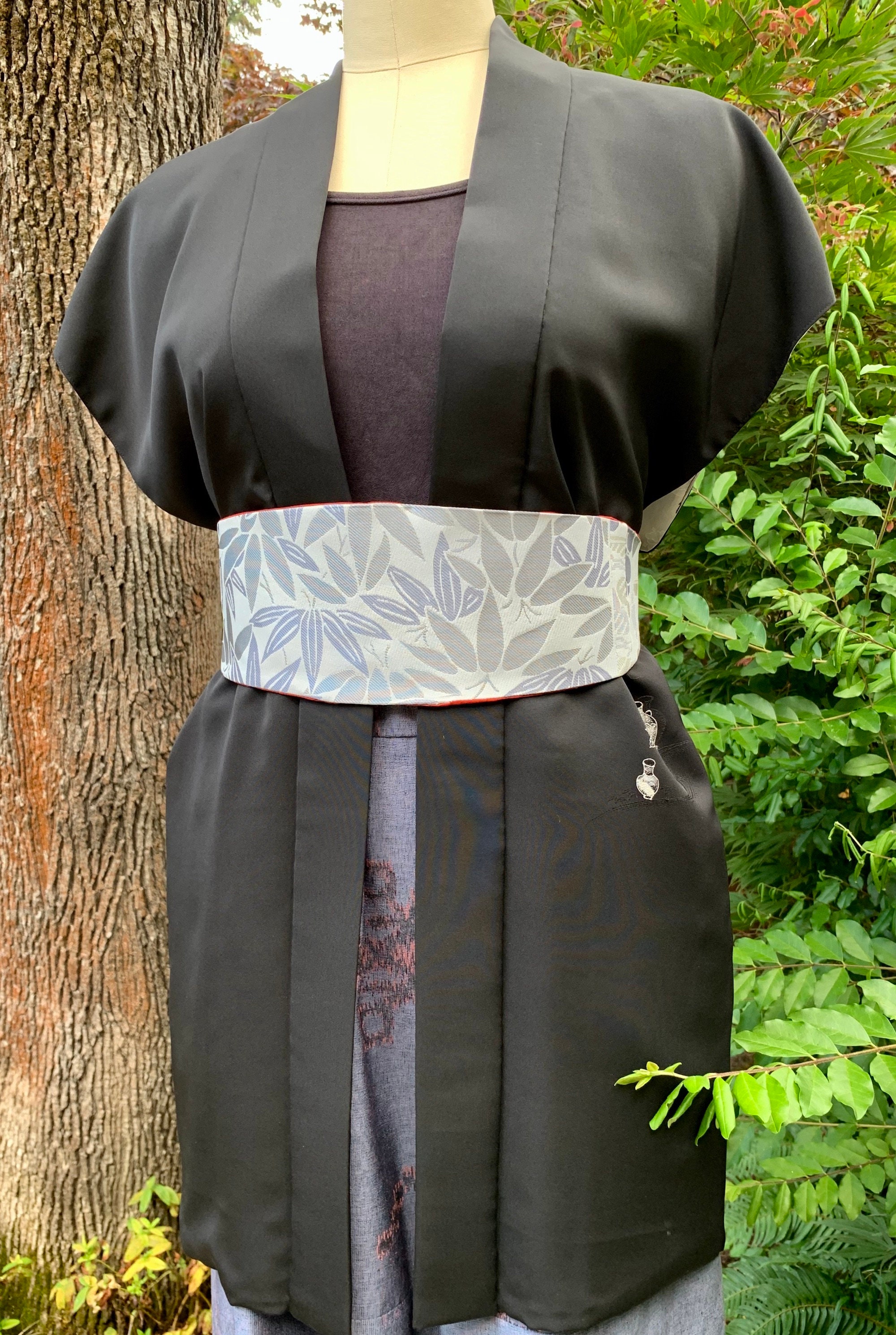 Up Cycled Haori Vest, Haori Vest, Black Vest, Silk Vest, Japanese Icon ...