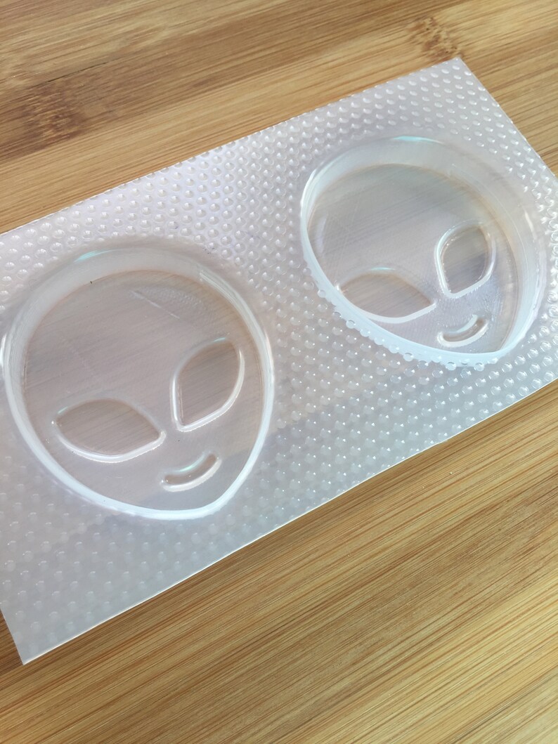 Large Alien Head Mold Resin Molds Soap Bath Bomb Candle - Etsy