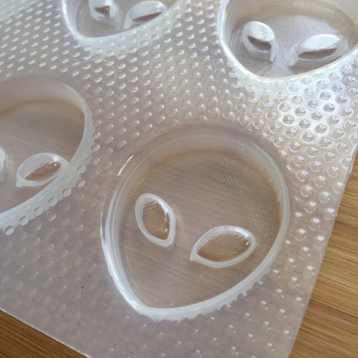 Small Alien Head Resin Mold UFO Jewelry Earrings Mold - Etsy Hong Kong