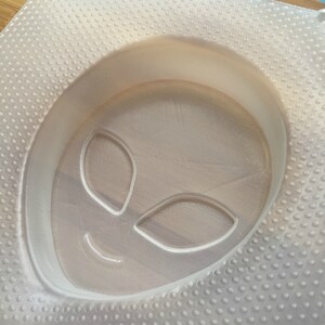 6.4 Oz Alien Head Plastic Mold Bath Bomb, Resin Mould, Epoxy Casting ...