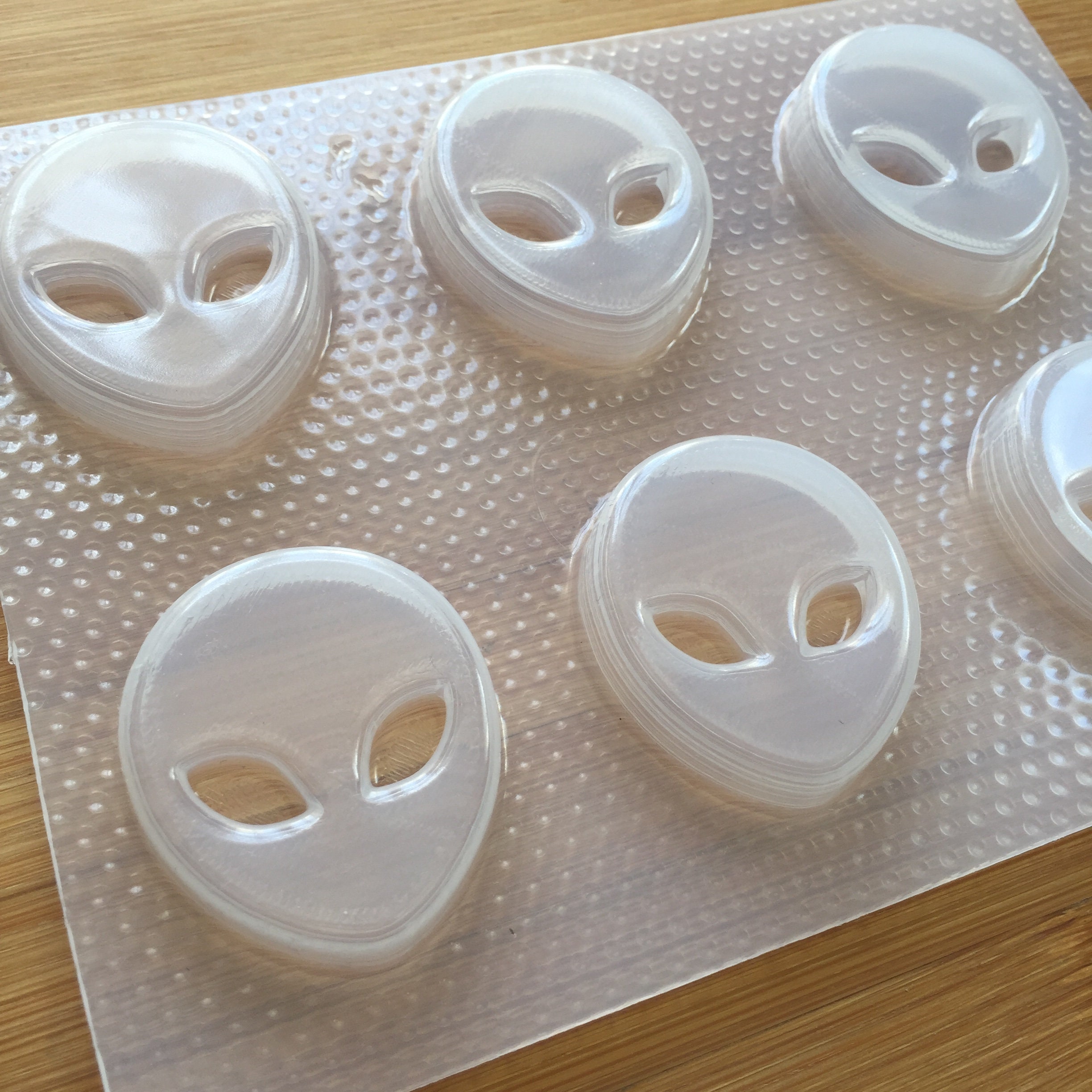 Small Alien Head Resin Mold UFO Jewelry Earrings Mold - Etsy Hong Kong