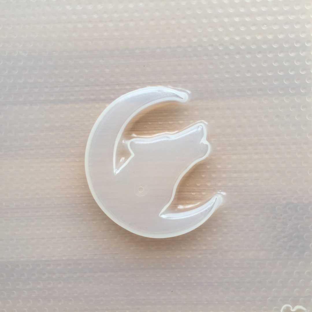 Crescent Wolf Plastic Mold, Resin Mold, Molds for Resin, Supplies Mould ...