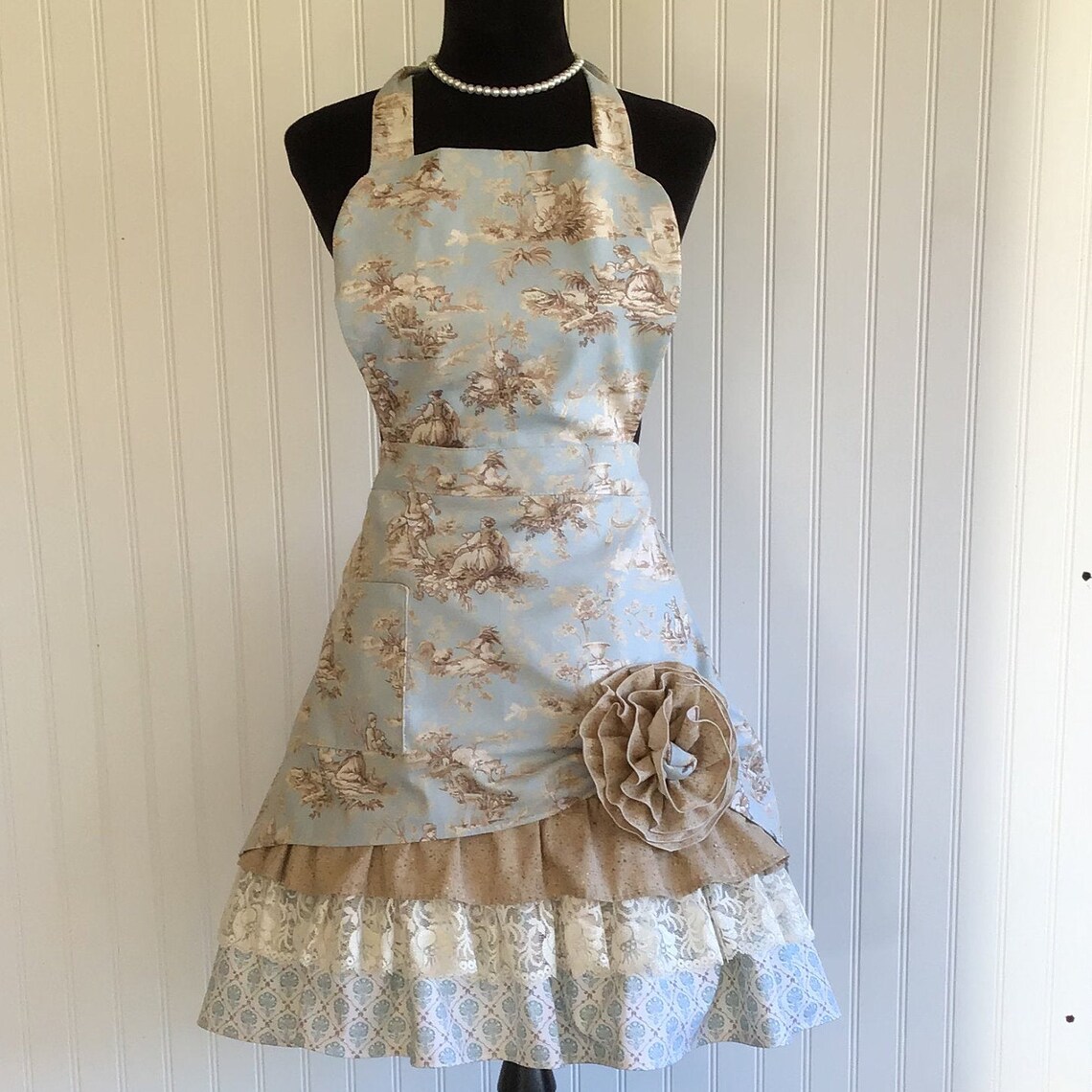 Beautiful Apron for Women in a Blue Toile Fabric Apron With - Etsy